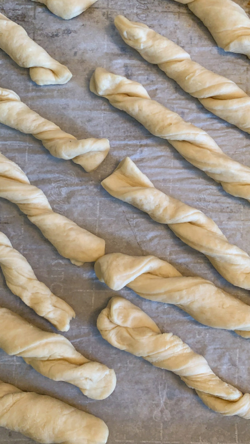 Easy to Make Buttery Garlic Twisted Breadsticks (Vegan) - Mindful Monstera